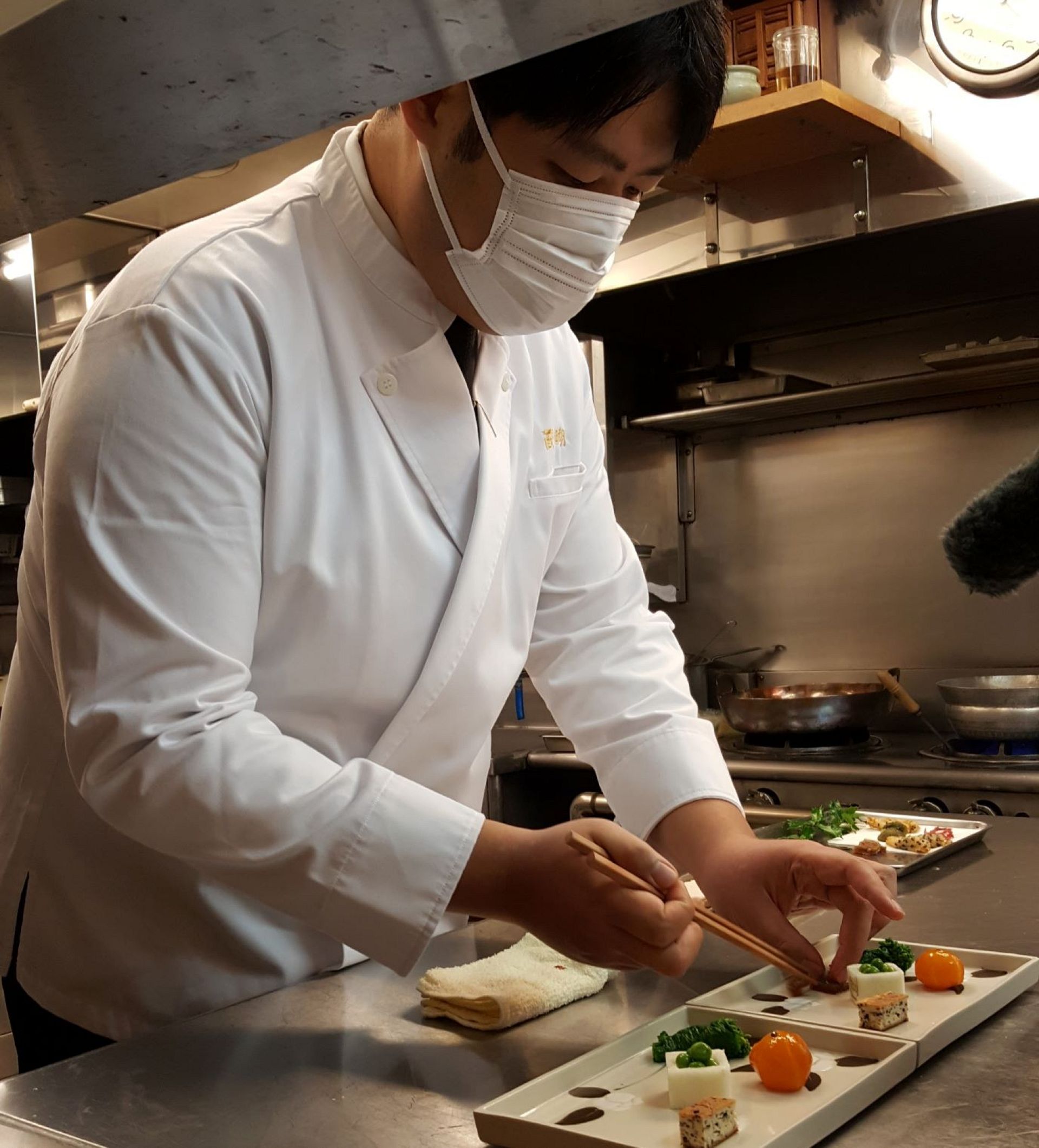Gastronomic cuisine in Tokyo, with two of Japan's top chefs | Euronews