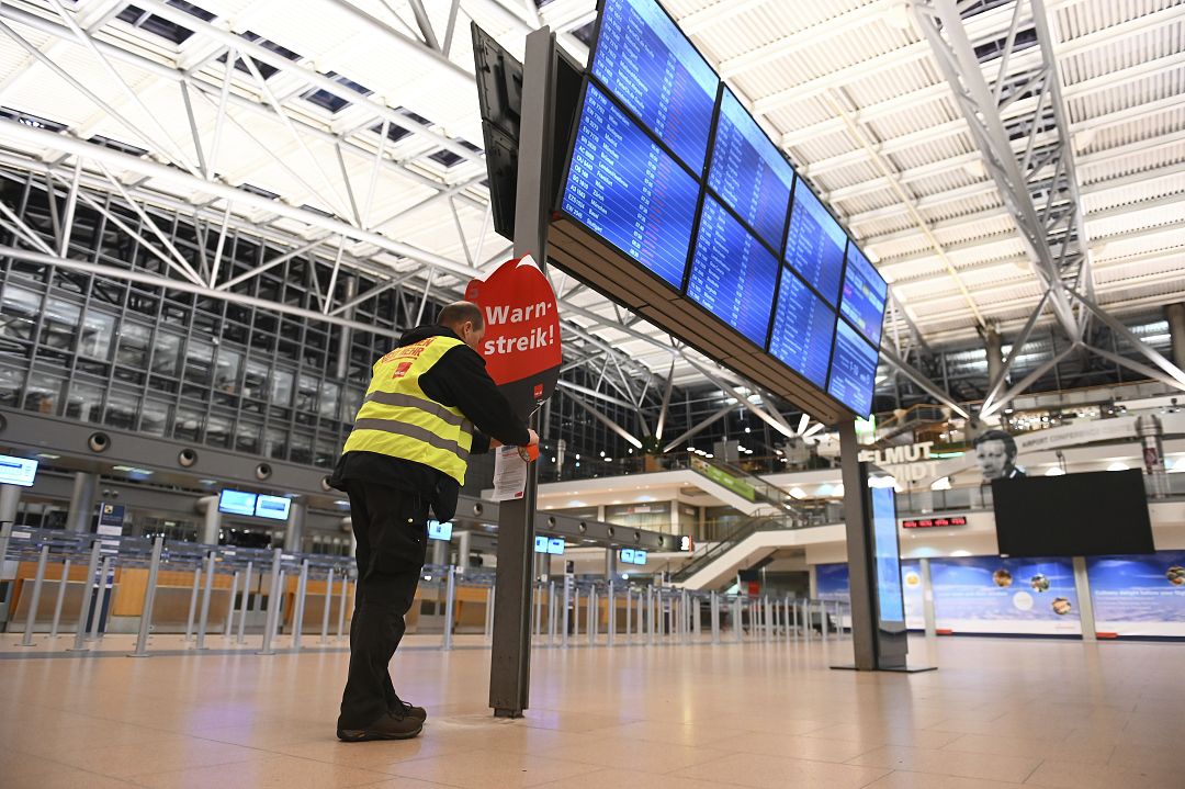 ‘Lufthansa is back’ says airline. But after IT failure and ongoing ...