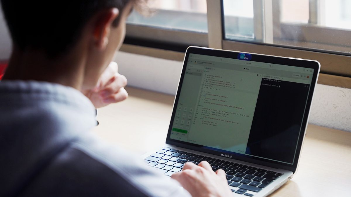 Meet the 15-year-old coding genius from Spain | Euronews