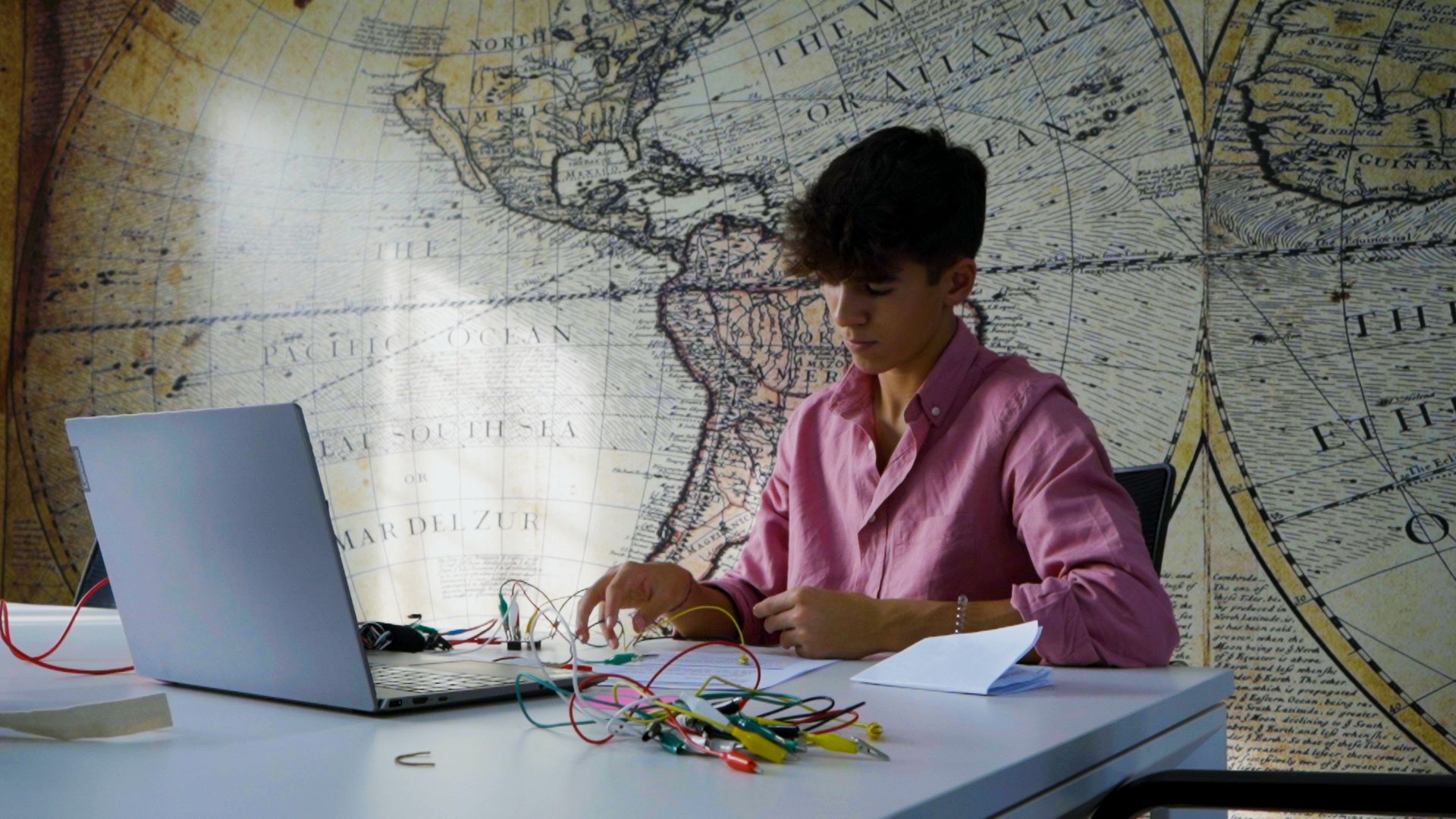 Meet the 15-year-old coding genius from Spain | Euronews