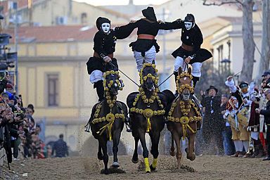 A look inside Sardinia's mysterious medieval carnival | Euronews