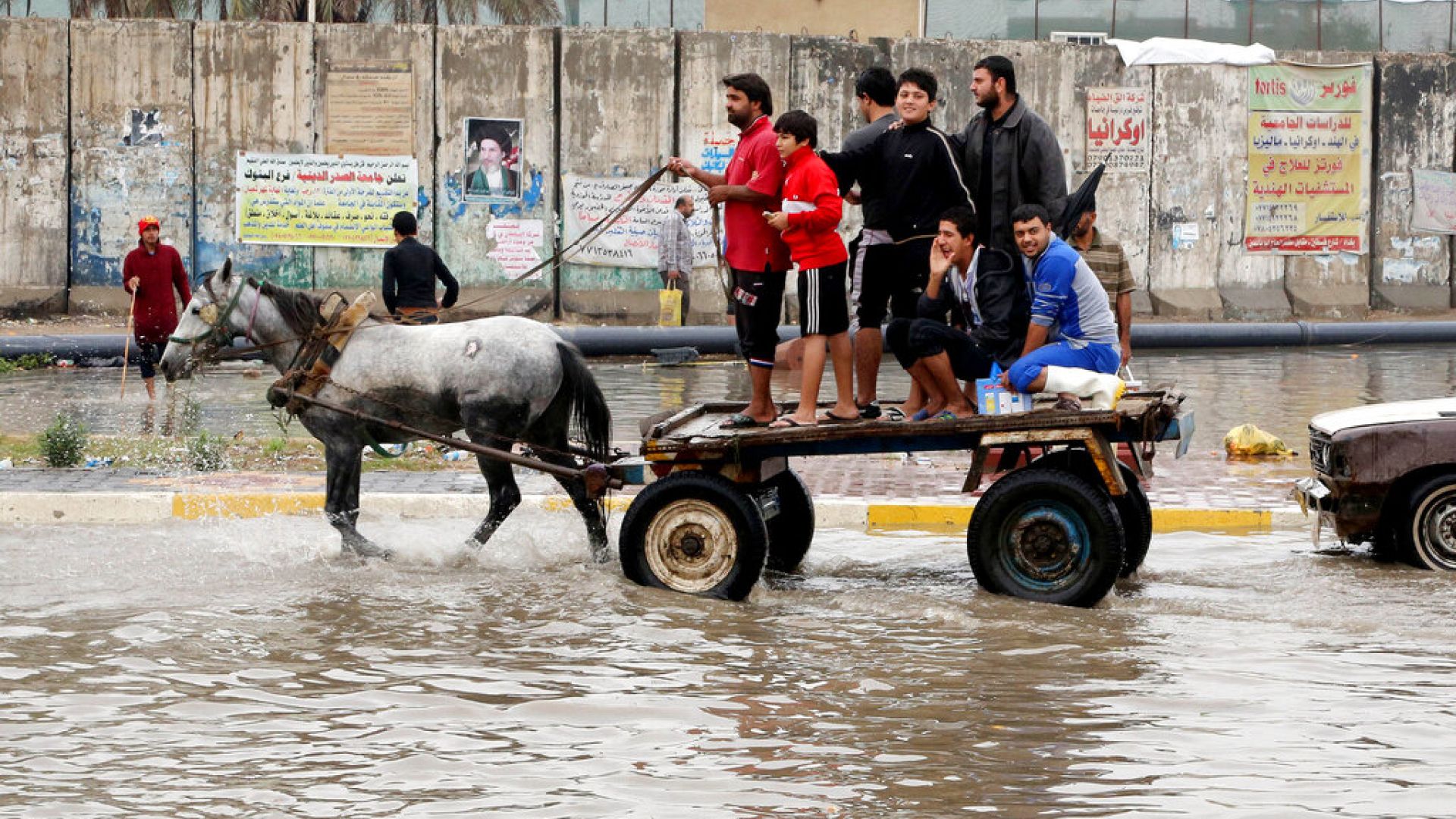 Video. Iraq suspends working hours amid heavy rainfall | Euronews