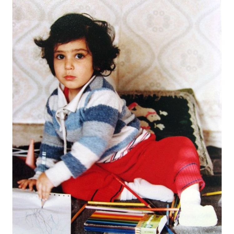 Resilience through Art: Meet the Iranian protesting by portraying ...