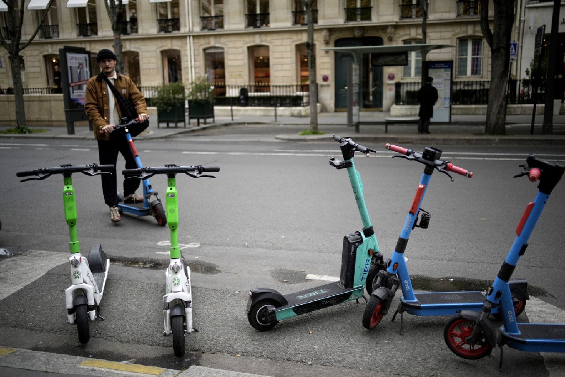 Paris becomes the first European capital to ban self-service electric ...