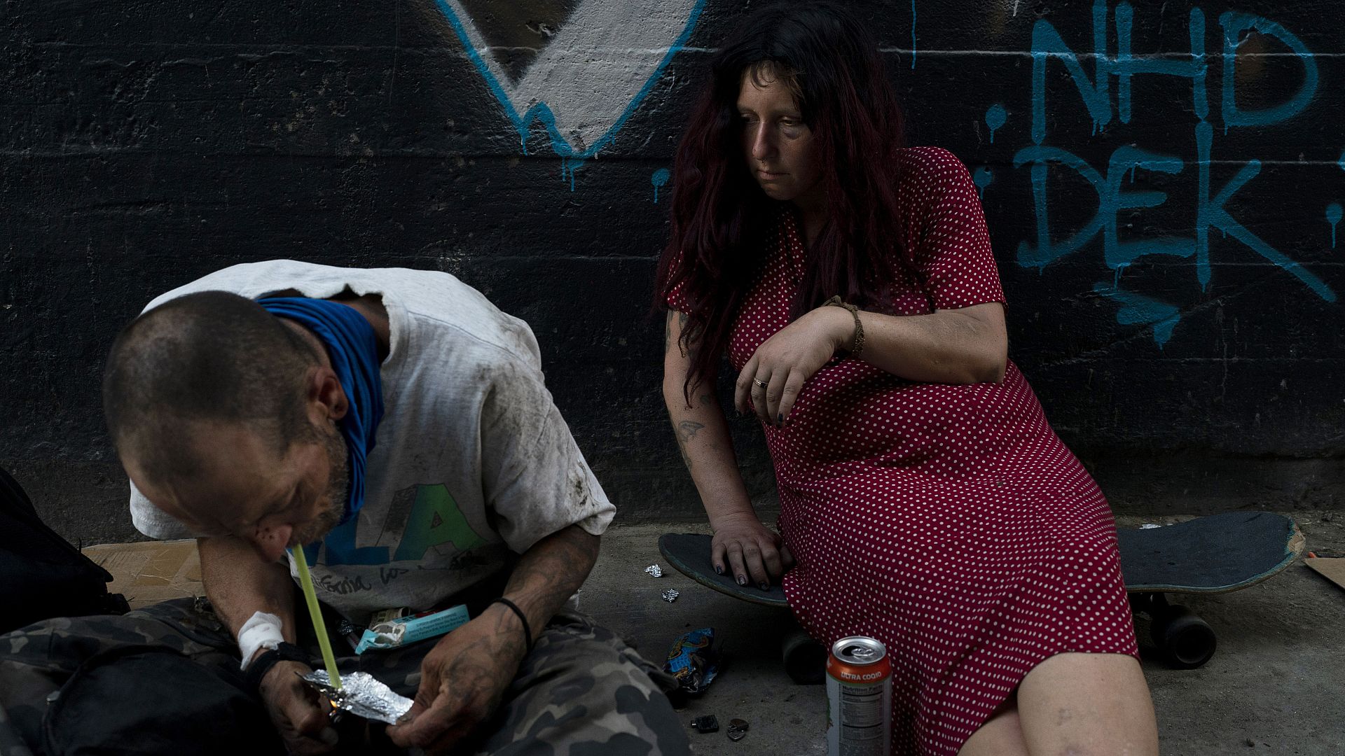 يثير الرعب في نفوس الأمريكيين منذ انتشاره.. ماذا نعرف عن مخدر "الزومبي ...