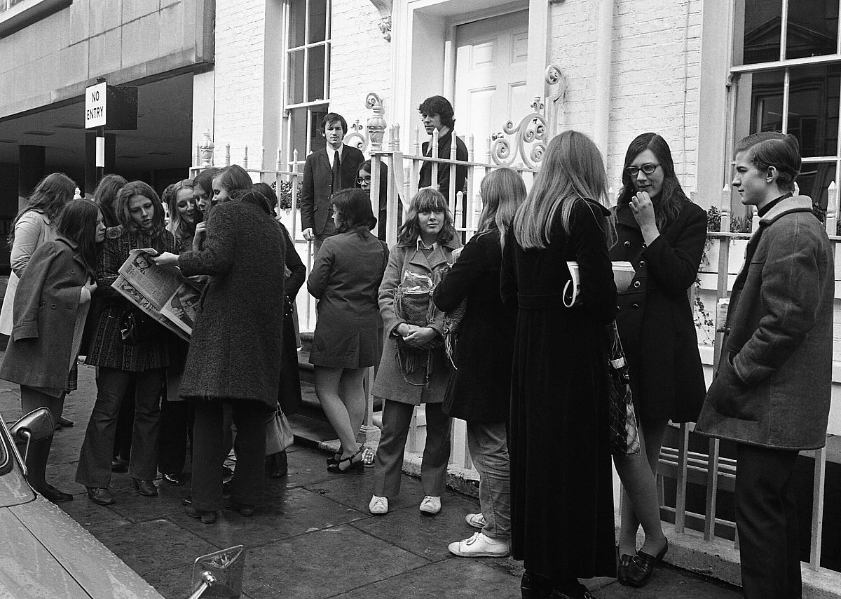 Culture Re-View: The Good Friday Agreement and 'Derry Girls'; The ...