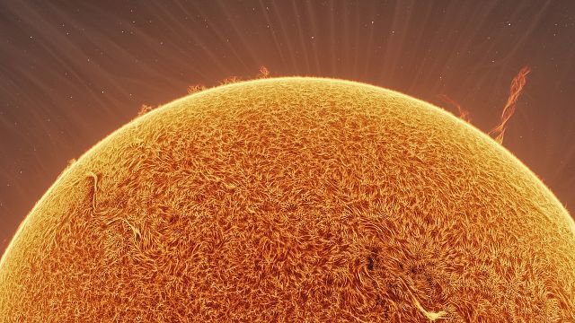 How a backyard photographer helped create this stunningly detailed shot ...