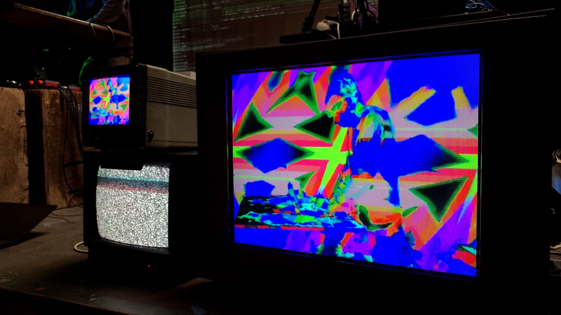 OK Computer: Live coding creates music for dancing or dreaming in ...