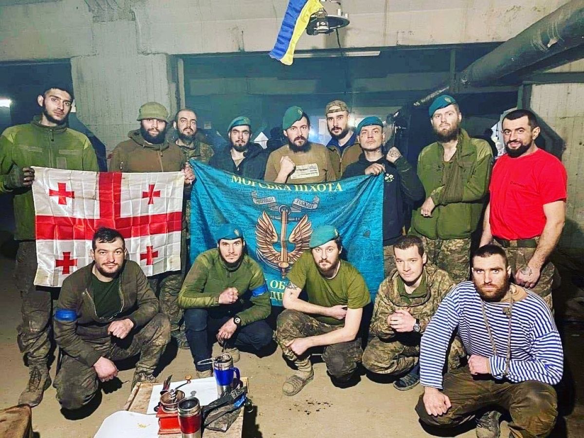 Surviving Azovstal: Veterans of a defining battle tell Euronews their story