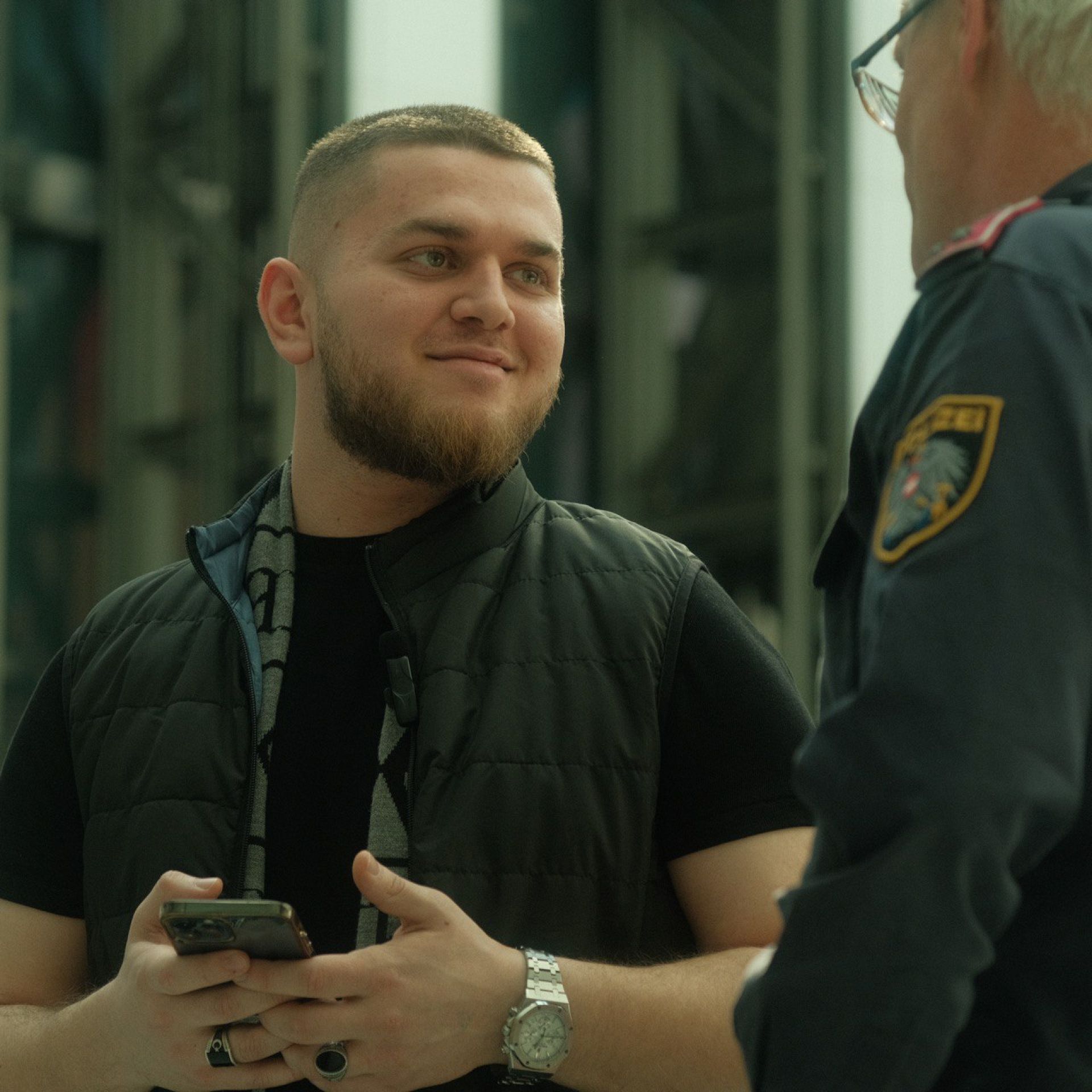 'The Chechen & the Cop': Immigrant and policeman fight racism together ...