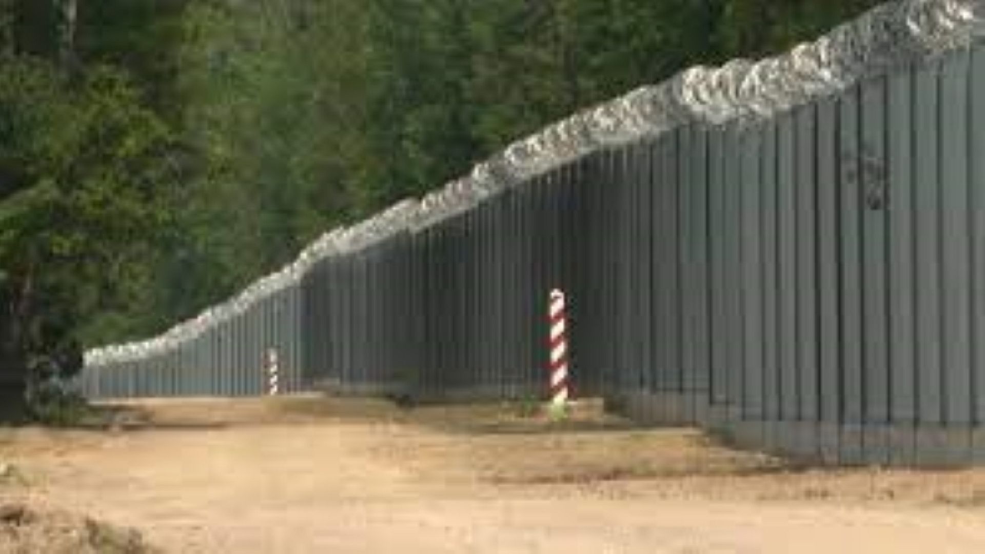 Finlandia, proseguono i lavori del muro al confine con la Russia | Euronews