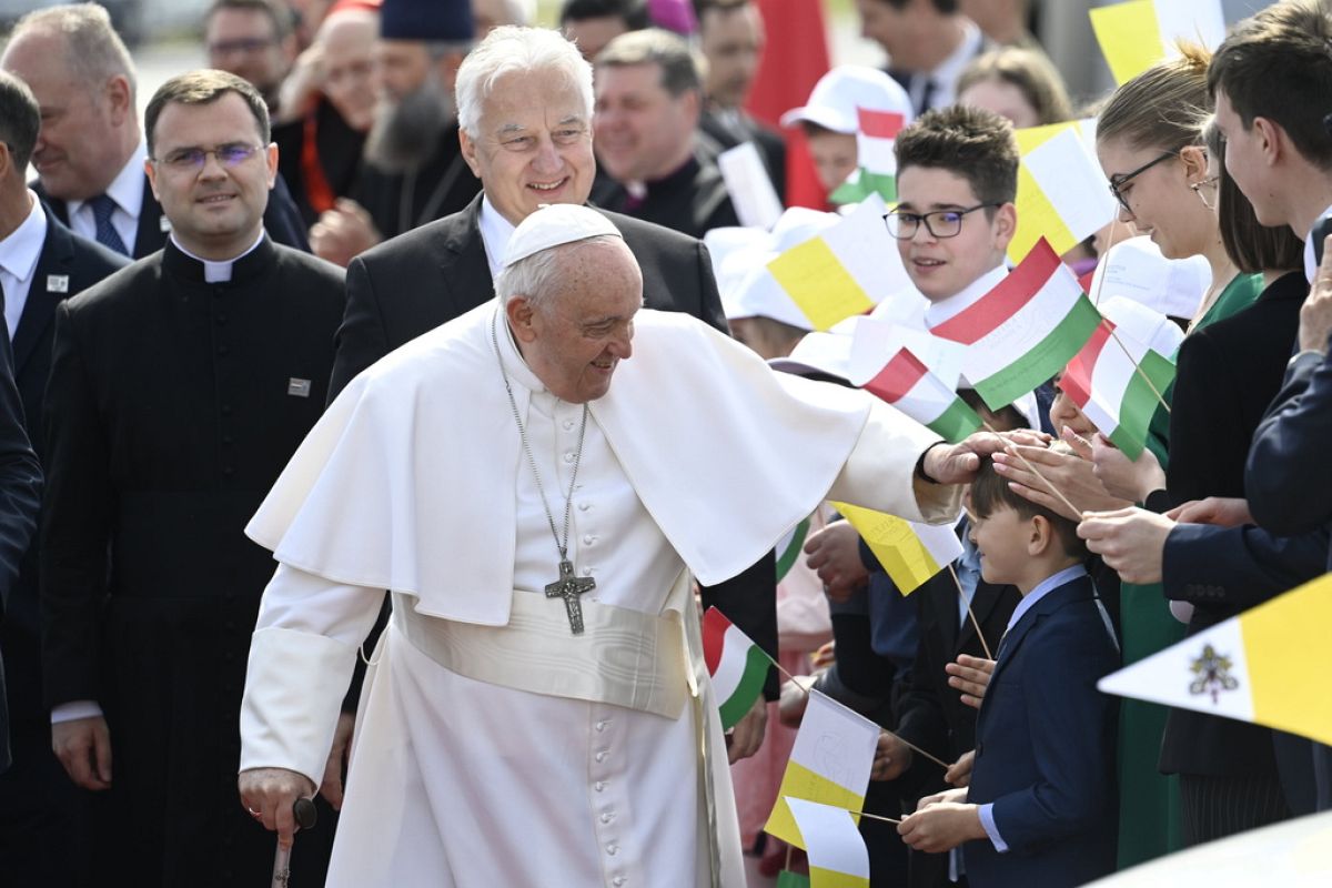 Papa Francesco è arrivato in Ungheria: visita apostolica di tre giorni ...