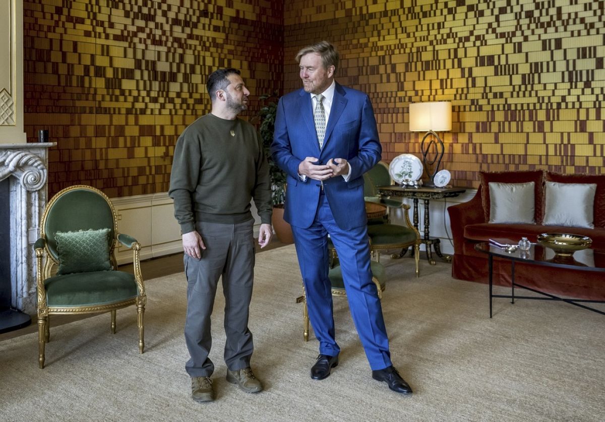 In the Hague, Ukraine's President Zelenskyy said Valdimir Putin would ...