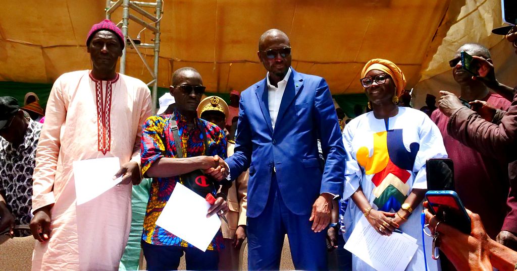 Senegal: Faction of Casamance rebellion inks peace deal | Africanews