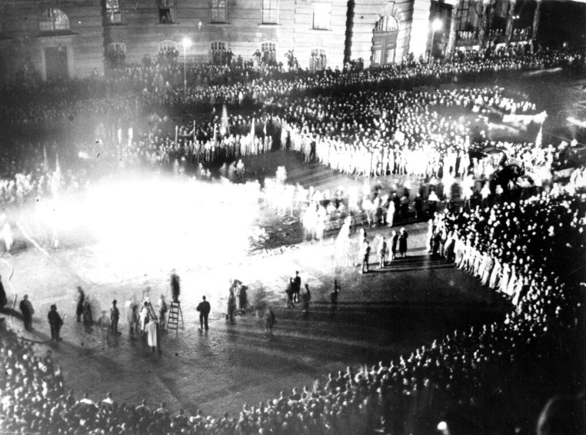 Nazi book burnings have taught us to fight against attempts to silence ...