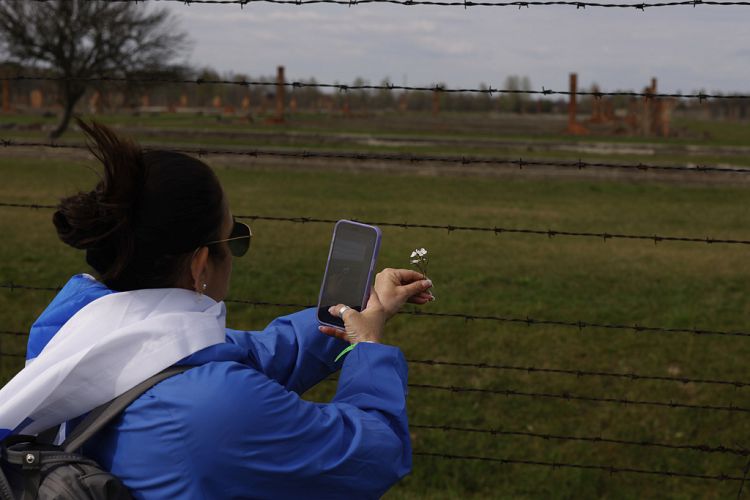 Nazi book burnings have taught us to fight against attempts to silence ...