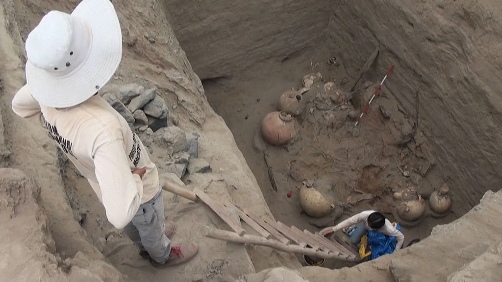 2,000-year-old 'Tomb of Cerberus' with stunning frescoes discovered in ...