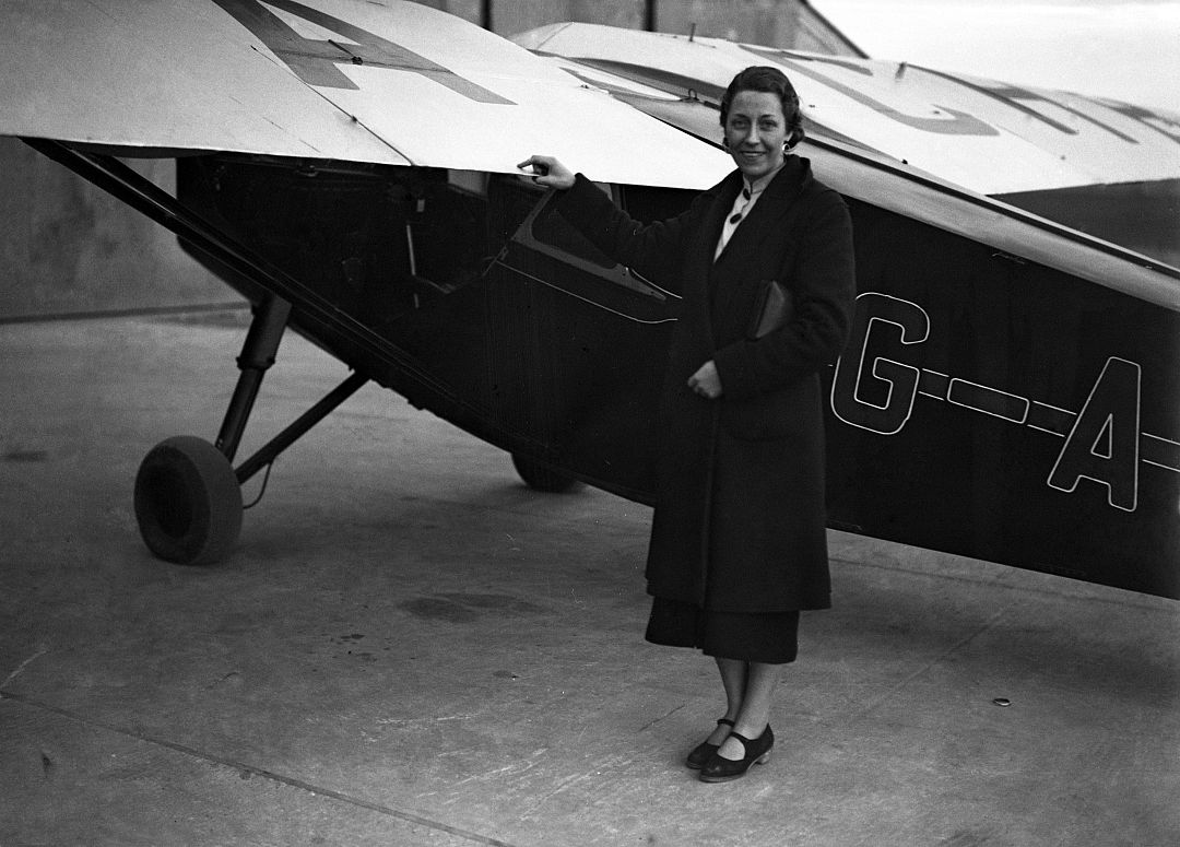 Culture Re-View: Before Amelia Earhart, another female pilot was ...