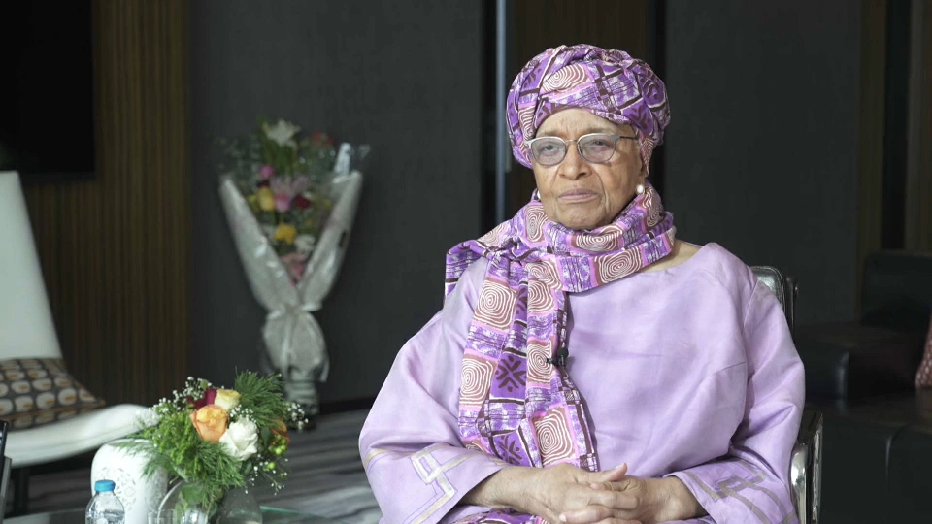 Ellen Johnson Sirleaf clama por equidade e igualdade para as mulheres ...