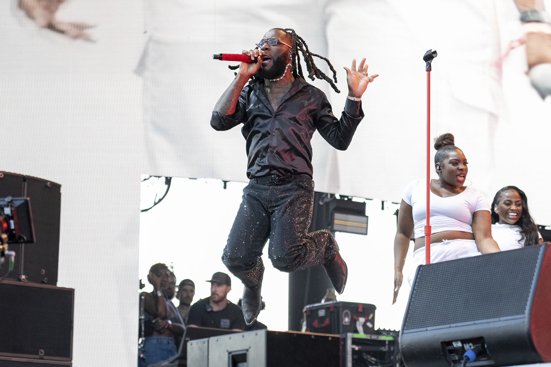Burna Boy makes musical history: What is behind the rise and rise of ... Burna Boy makes musical history: What is behind the rise and rise of ...