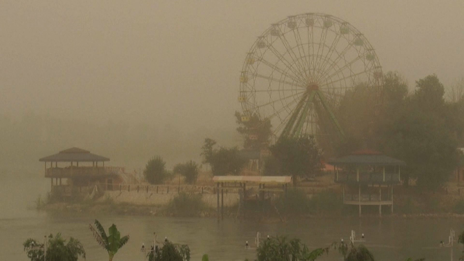 Video. WATCH: Sandstorm hits Iraq's Mosul, shrouding landmarks in dust ...