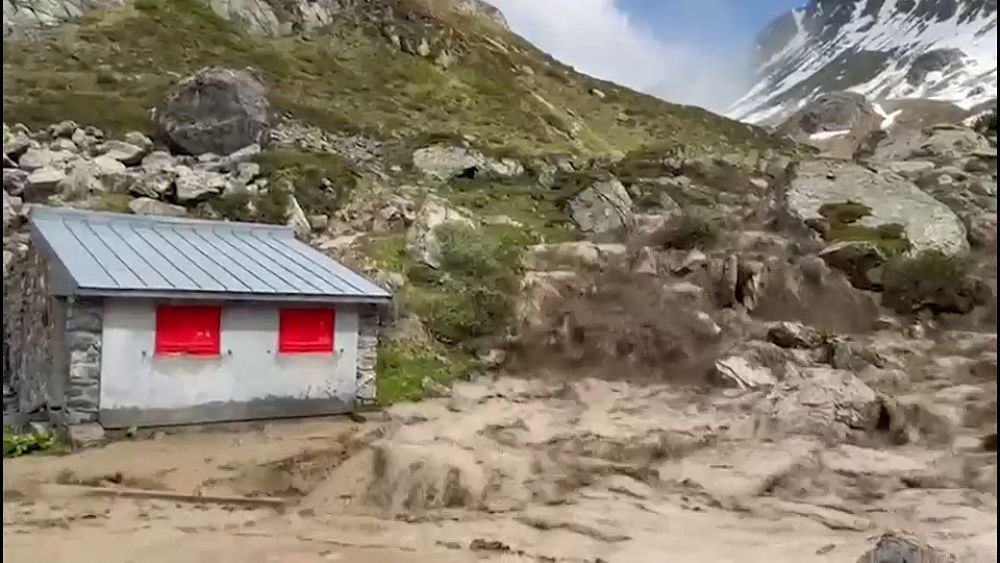 VIDEO : Watch: Peak of Austria's Fluchthorn mountain collapses in ...