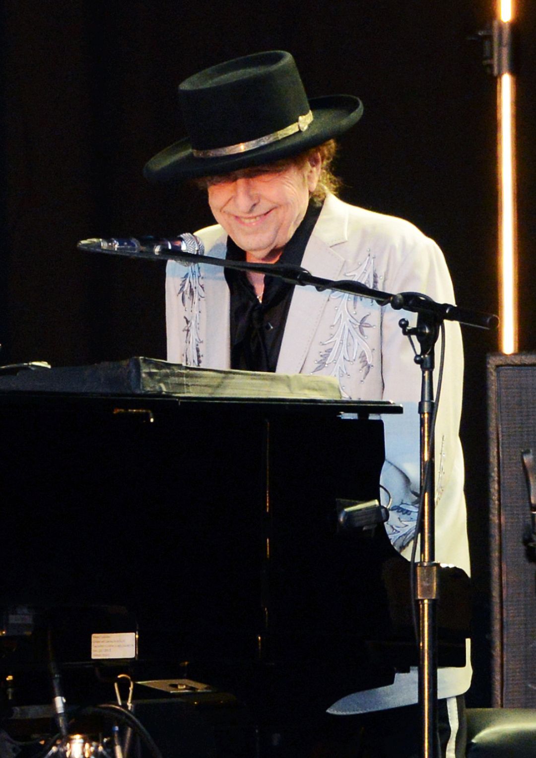 Culture Re-View: Bob Dylan records an all-time classic | Euronews