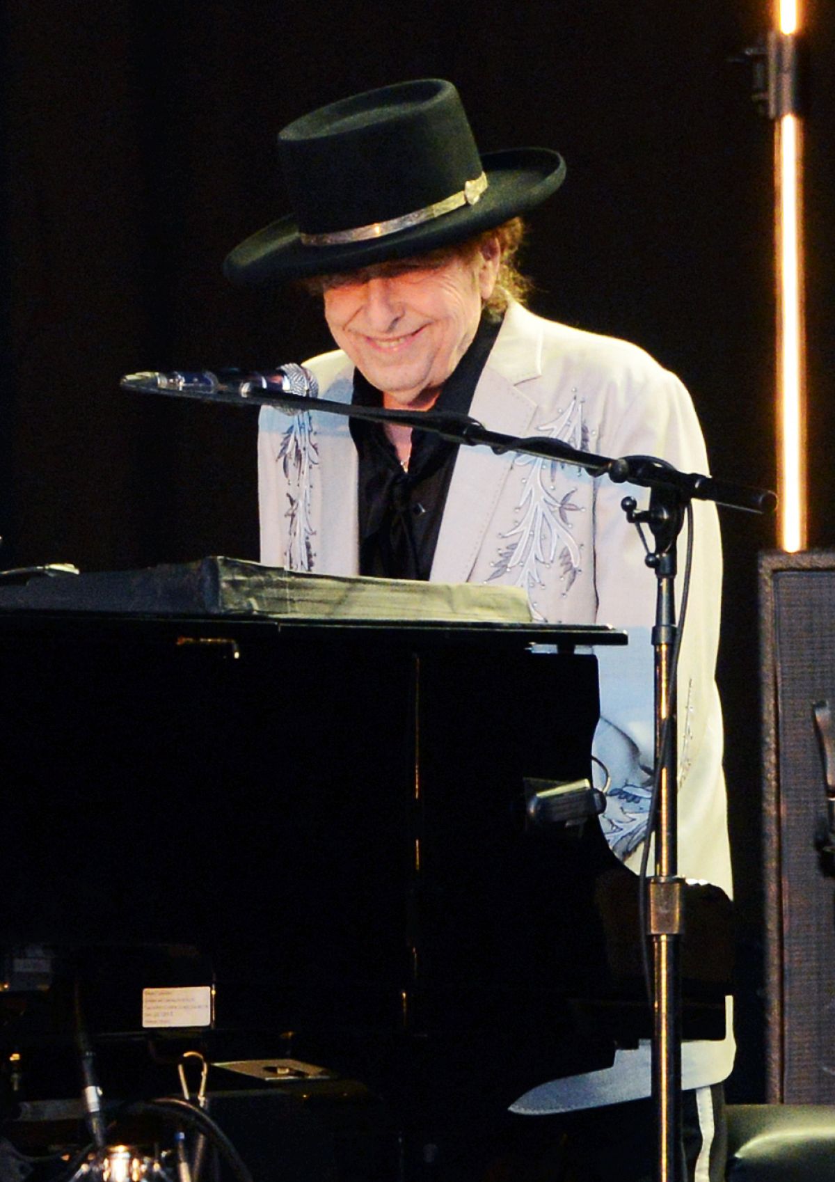 Culture Re-View: Bob Dylan records an all-time classic | Euronews