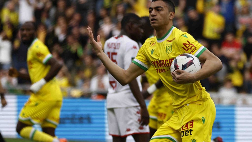 Football: Mostafa Mohamed signs for four more years in Nantes | Africanews