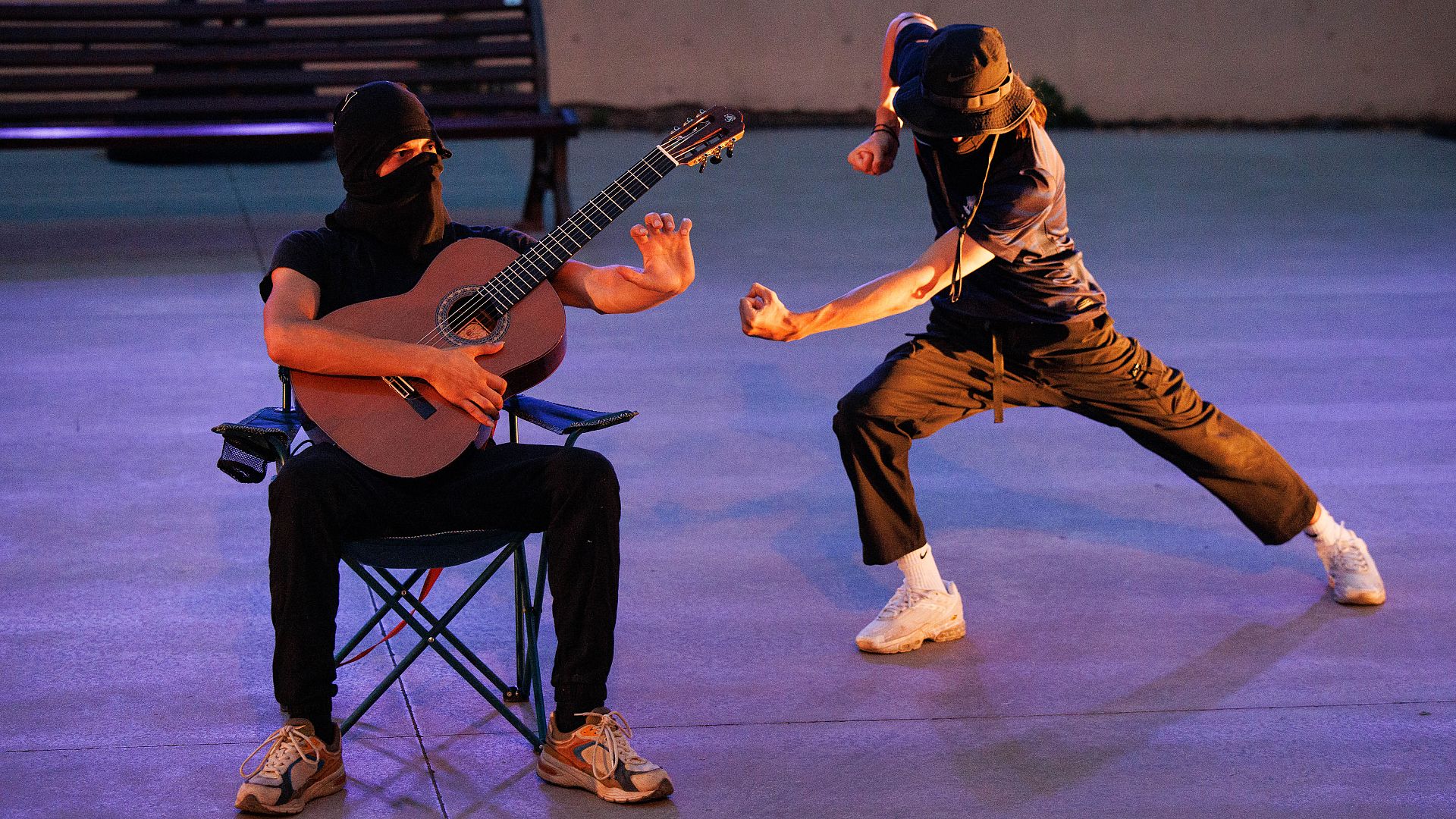 Video. Bach and Hip-hop dancers battle stereotypes in French ...