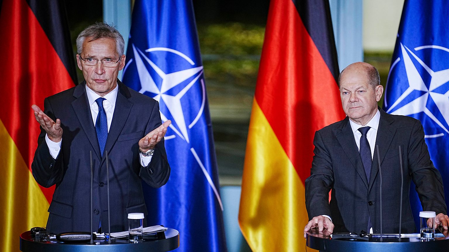 Germany to meet 2% NATO spending threshold next year, Scholz announces | Euronews