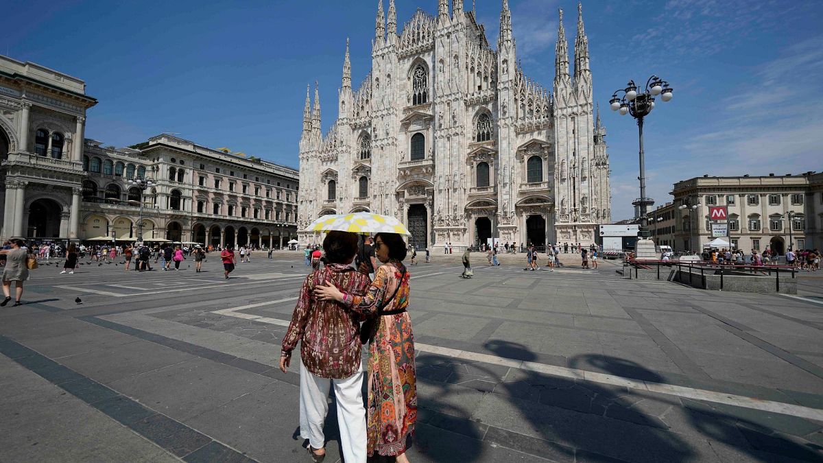 Heat warning: Italy issues orange heatwave alert for 14 cities | Euronews