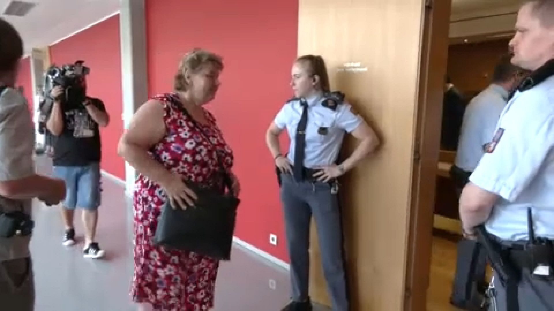 Czech teacher acquitted after telling students "war not real" | Euronews