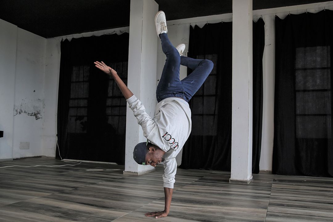 Meet the performance artists keeping their culture alive in Gaza | Euronews