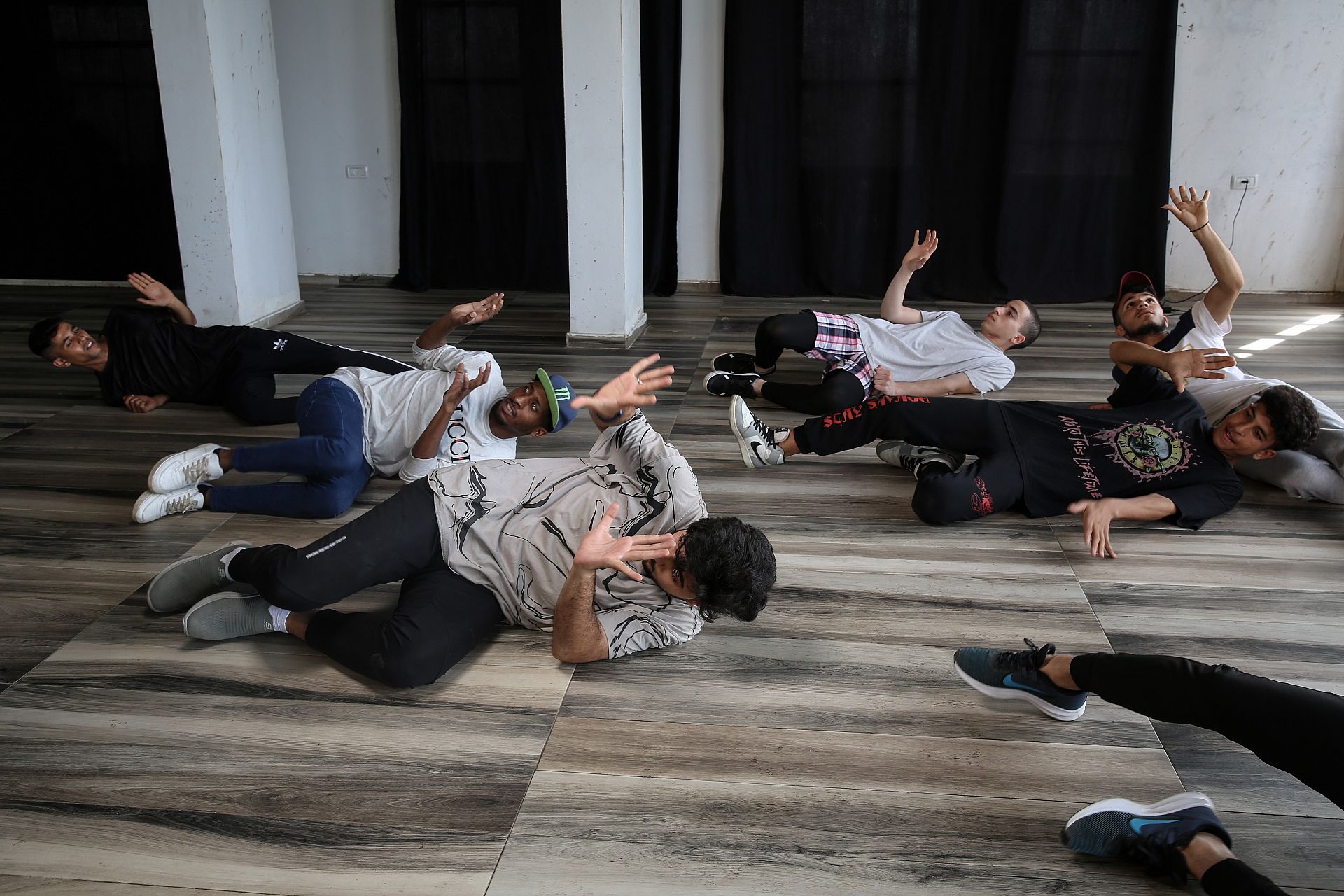 Meet the performance artists keeping their culture alive in Gaza | Euronews