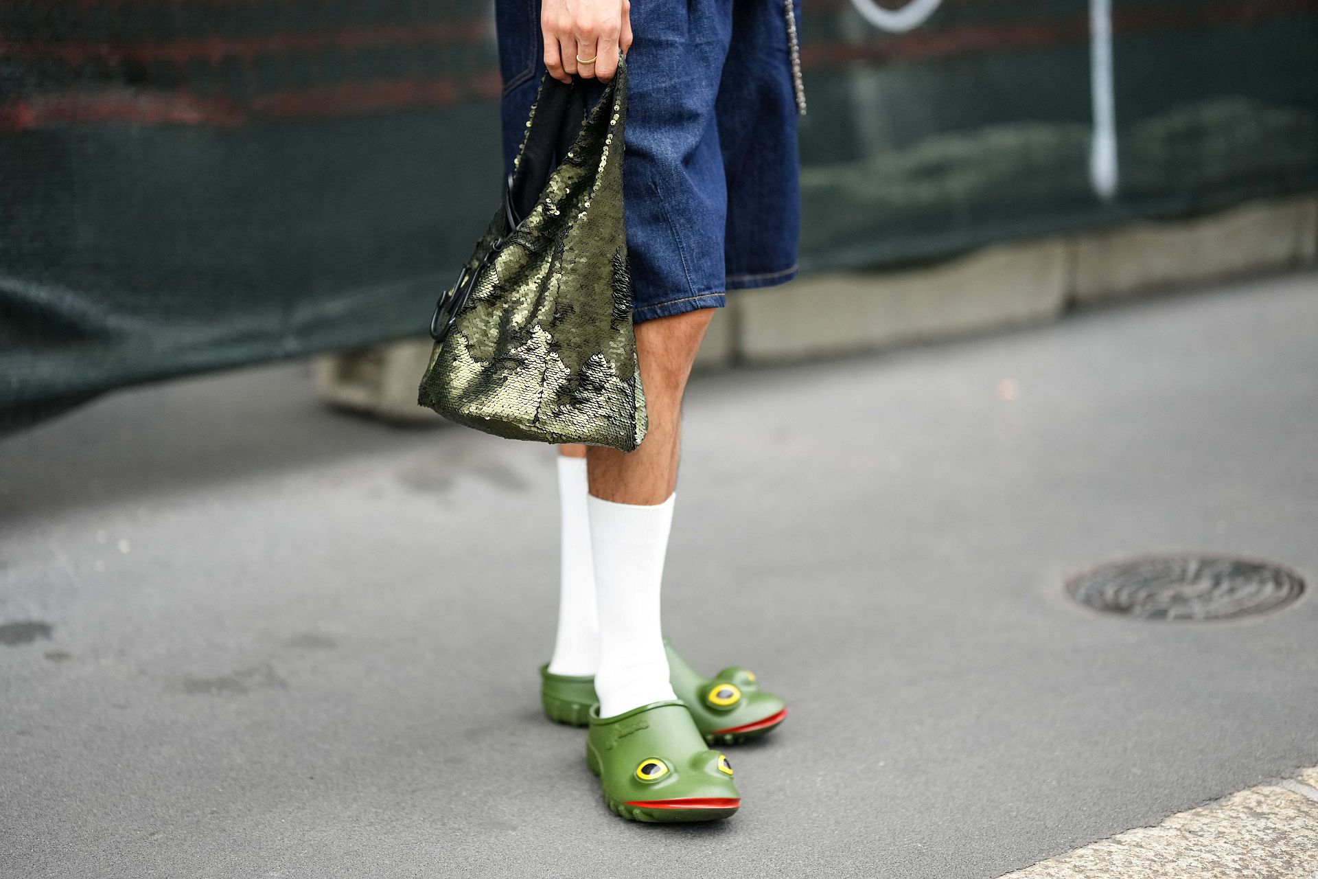How have Crocs boots become a summer footwear hit? | Euronews