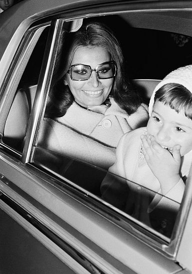 Alessandra Mussolini: How the fascist dictator's descendant became an ...