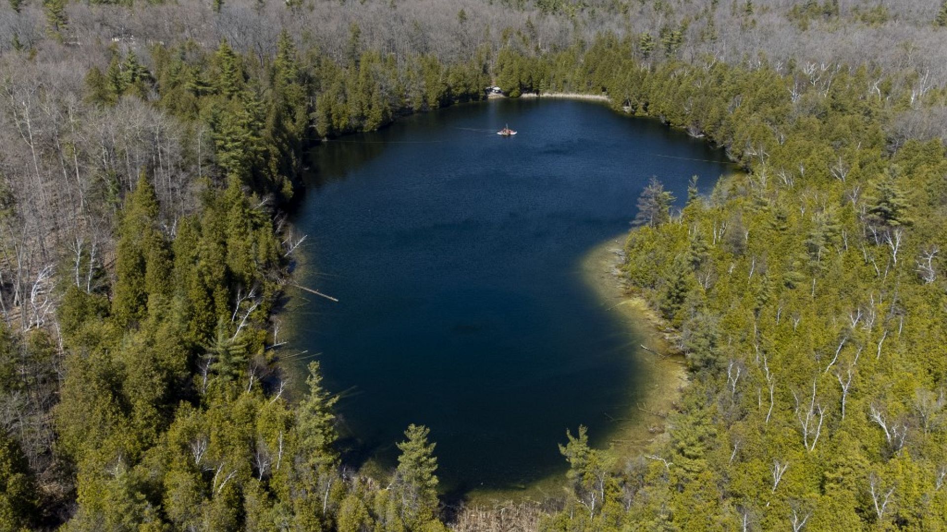 Canada: Small lake near Toronto hailed 'ground zero' of the ...