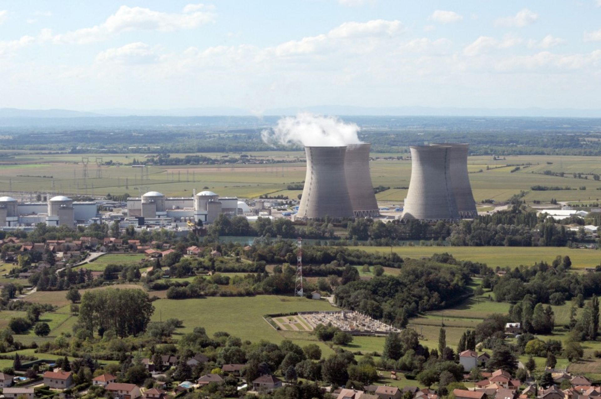 France’s nuclear power stations to limit energy output due to high ...