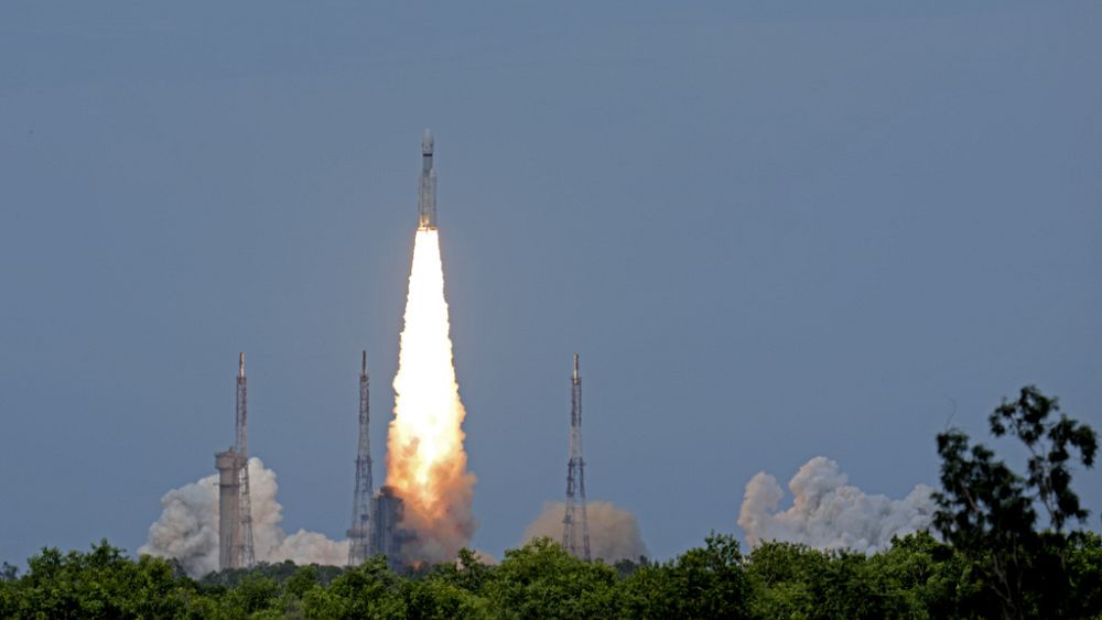 India aims for the moon again: successful launch for the Chandrayaan-3 ...