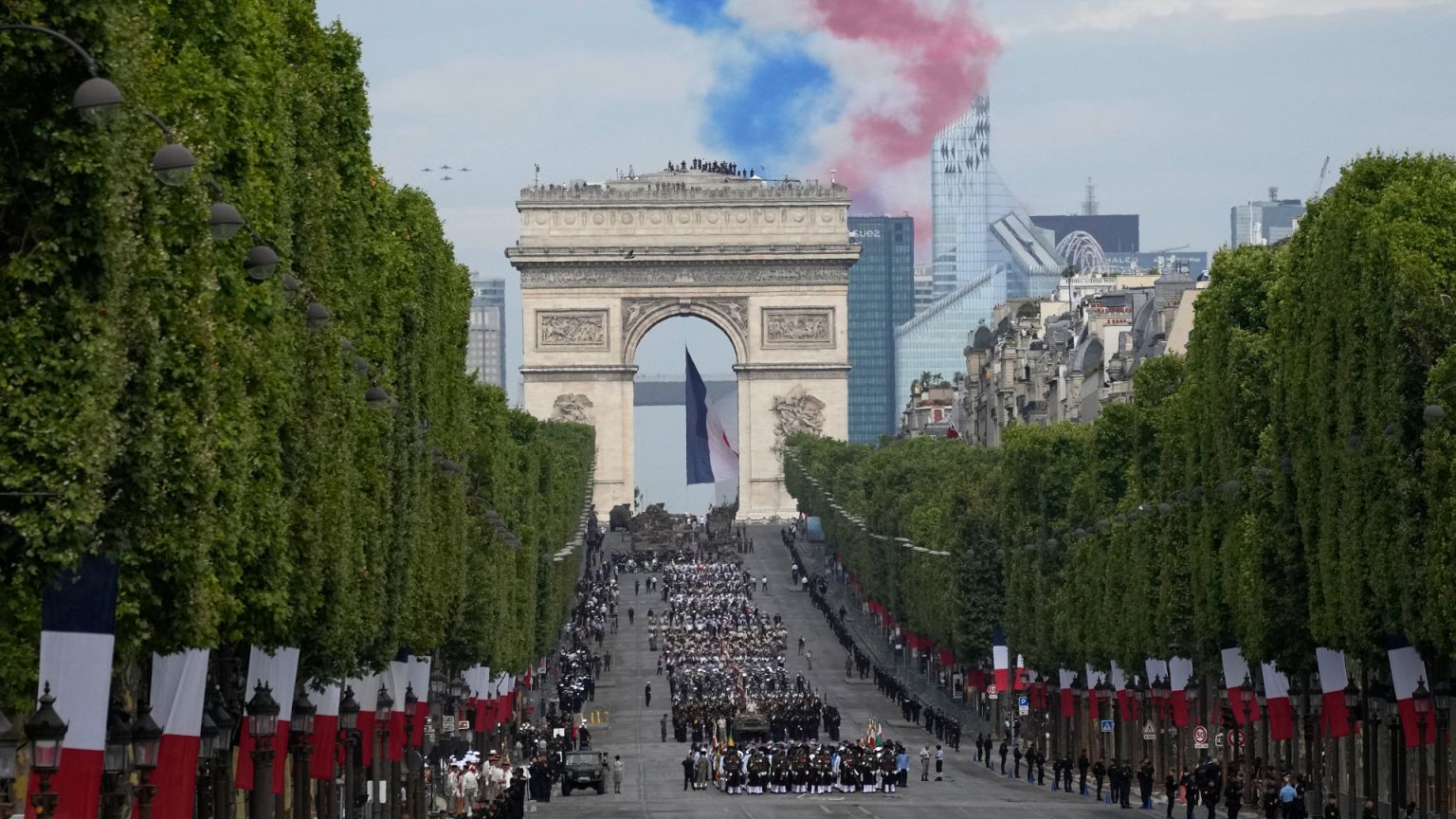 France celebrates Bastille Day with pomp, a tribute to India and extra ...