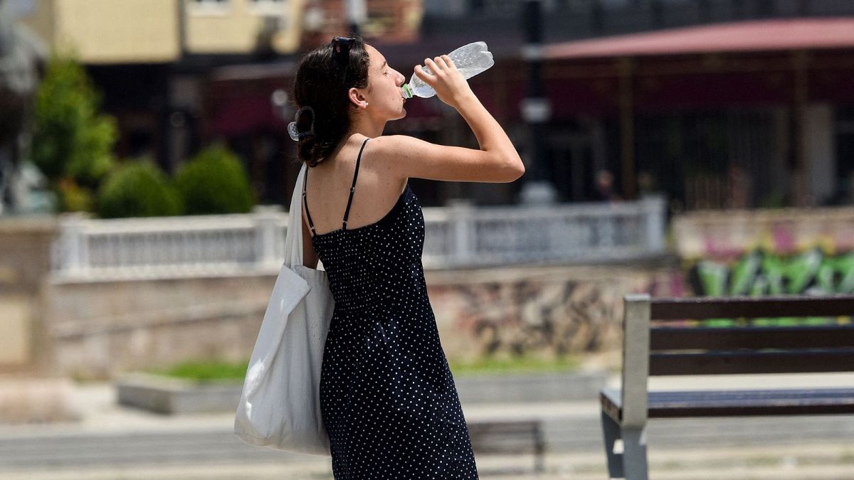 Extreme heat: How high temperatures affect the human body | Euronews