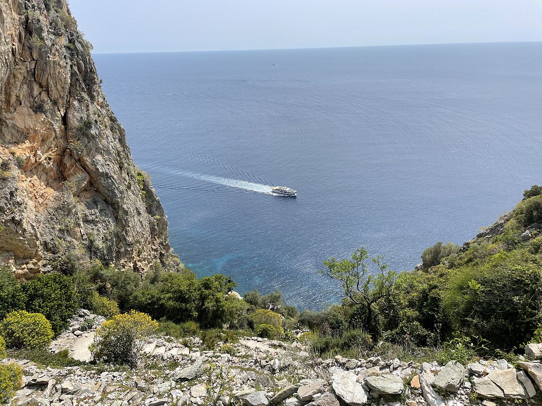 Στα μονοπάτια του Αγίου Όρους - Ανατολική Αττική