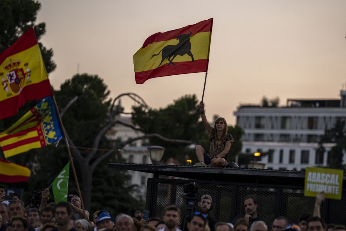Spanish voters make their choice in an election that could see another ...