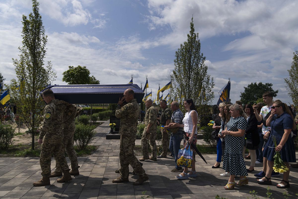 „Húsz méterenként veszítünk el egy embert” – ukrán frontharcosok a ...