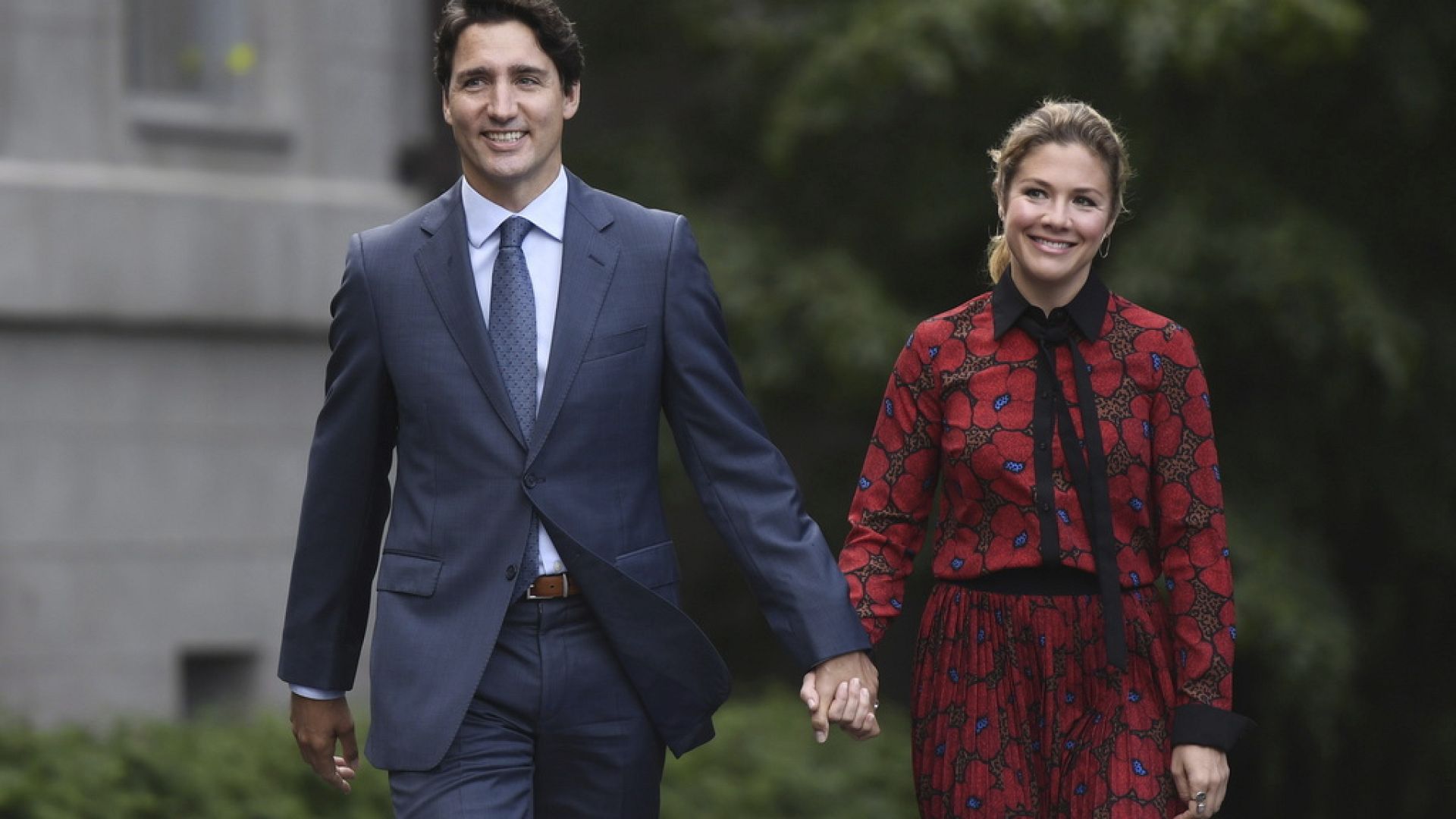 Le Premier ministre canadien Justin Trudeau et son épouse annoncent ...