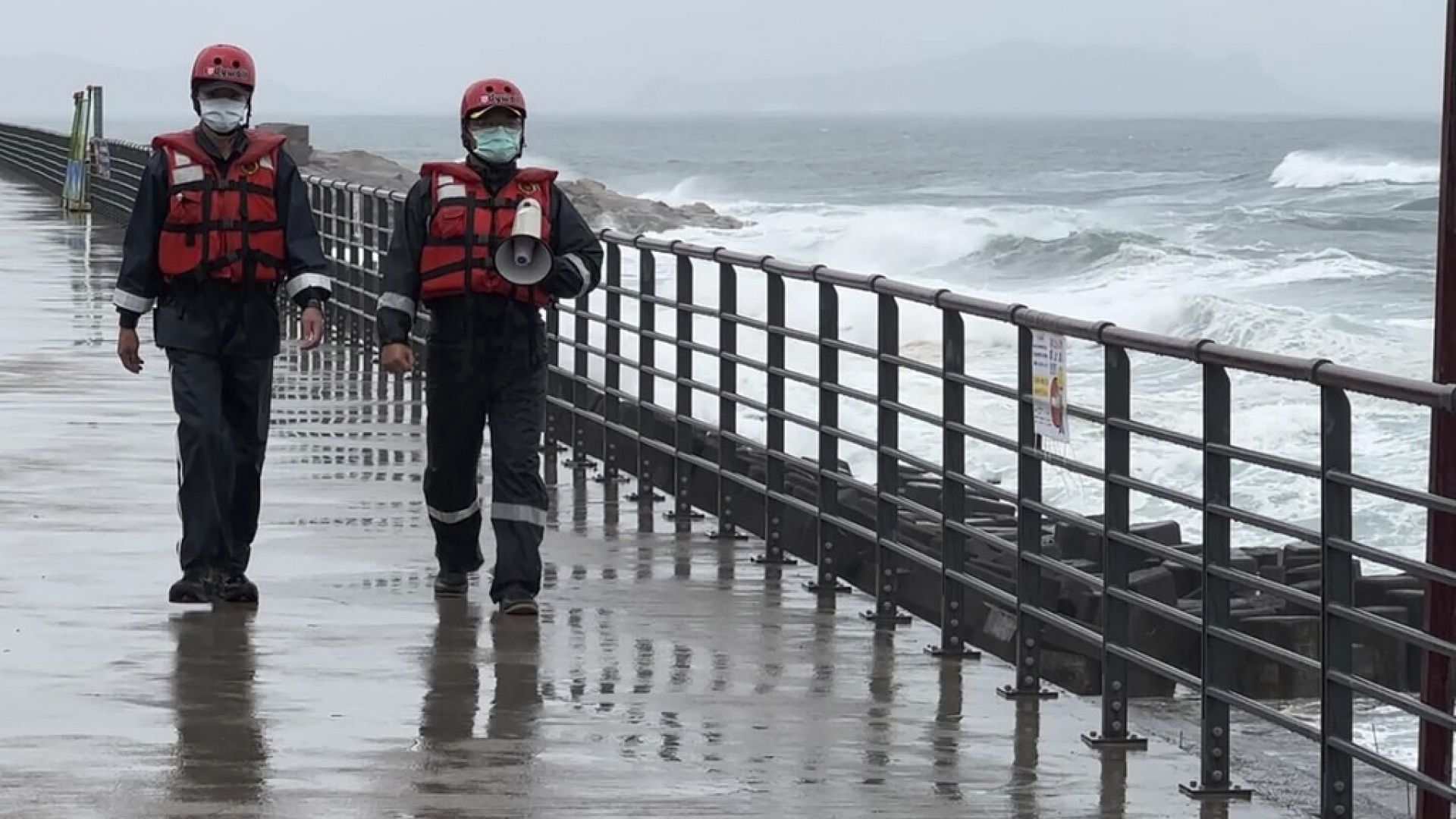 Video. Watch: Typhoon Khanun forecast to return to Japanese islands ...