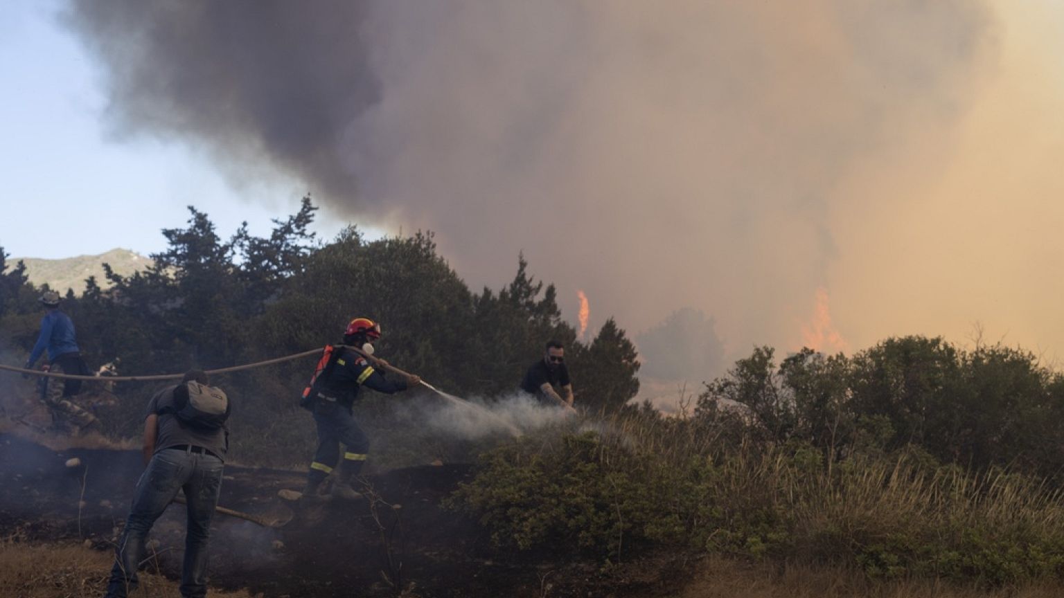 Ελλάδα: Η φωτιά στην αποθήκη πυρομαχικών ίσως να είχε αποφευχθεί, όπως ...