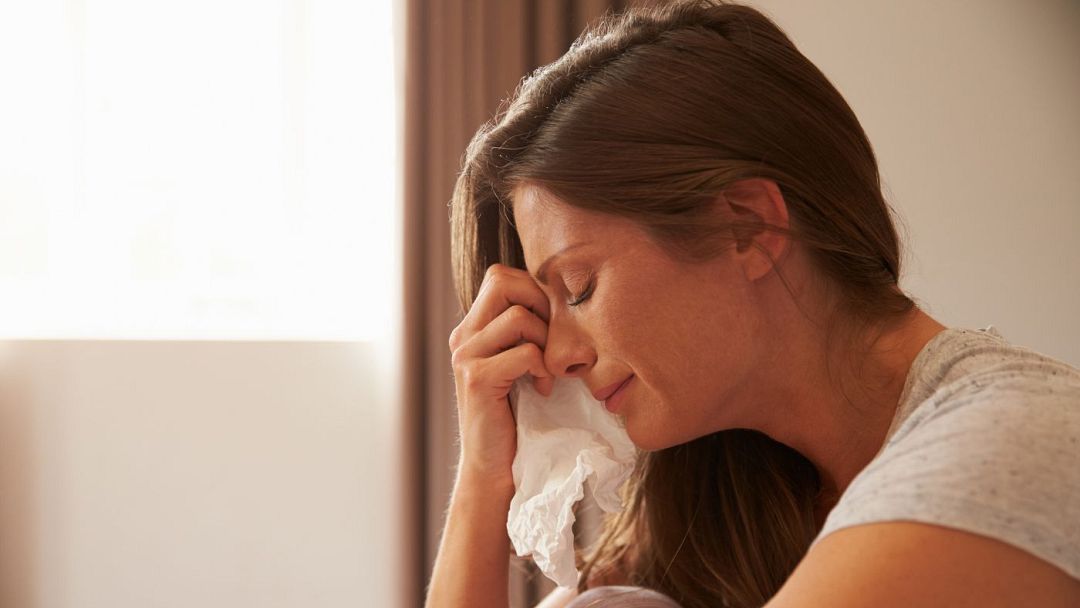 آیا بوی اشک زن بر تحریک جنسی تأثیر می‌گذارد؟ | Euronews