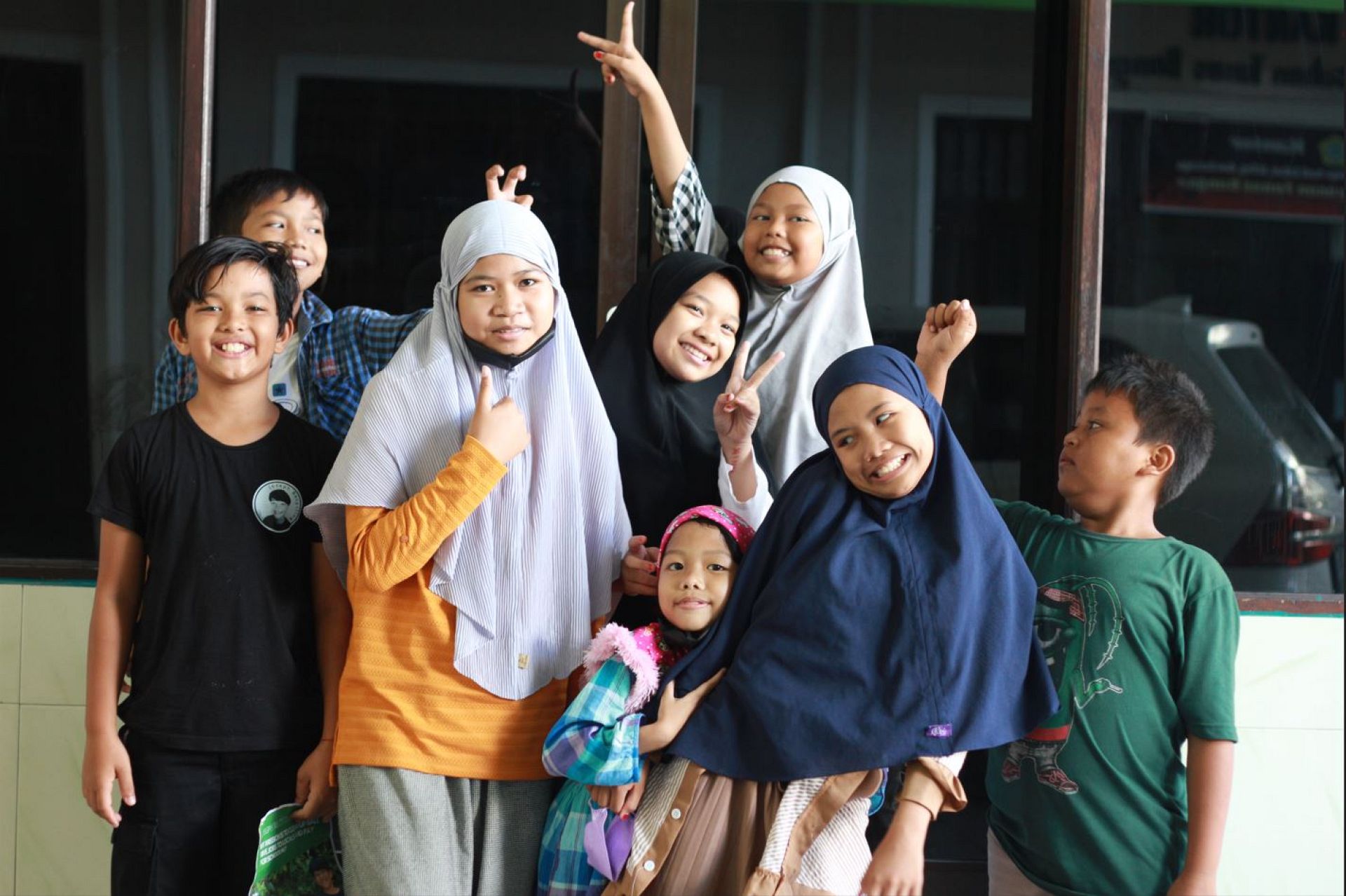 Meet the young environmentalist sending children to school in Indonesia ...